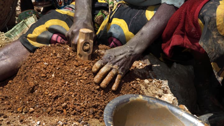 How conflict minerals make it into our phones – Octavian Precious ...